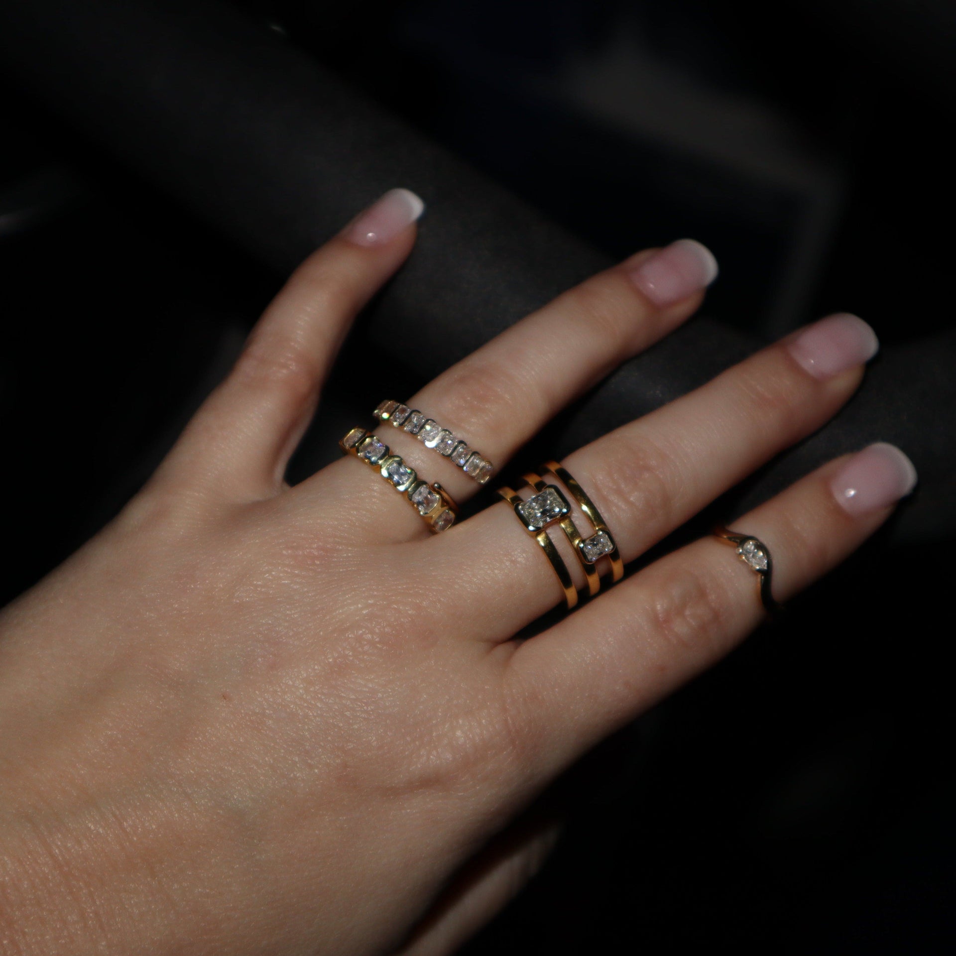 SETTE Signature S Bezel Asymmetrical Radiant Ring